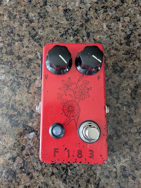 CC.Effects F183 BC183 Fuzz Raspberry | Reverb