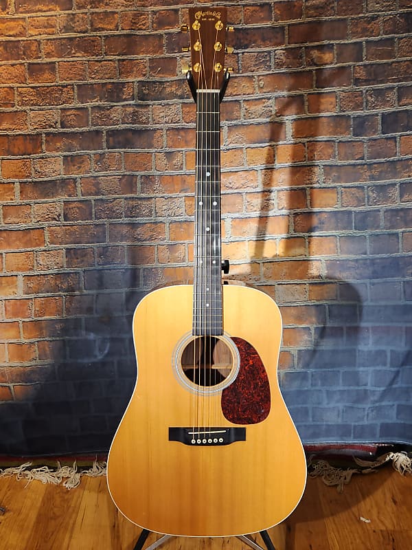 Martin D-Custom With Martin Hard Case-Good Sound | Reverb
