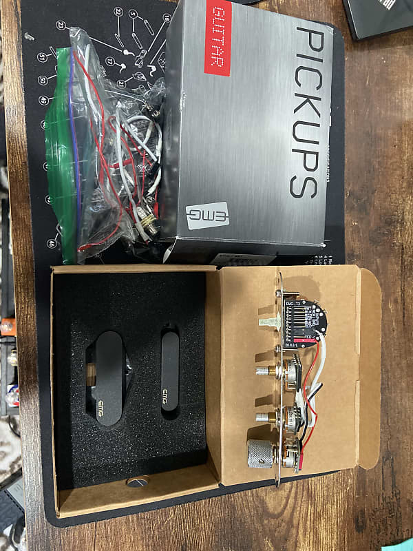 emg t set w spc boost black | Reverb