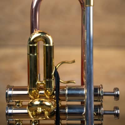 Getzen 900DLX Eterna Series Trumpet in Lacquer w/Case | Reverb