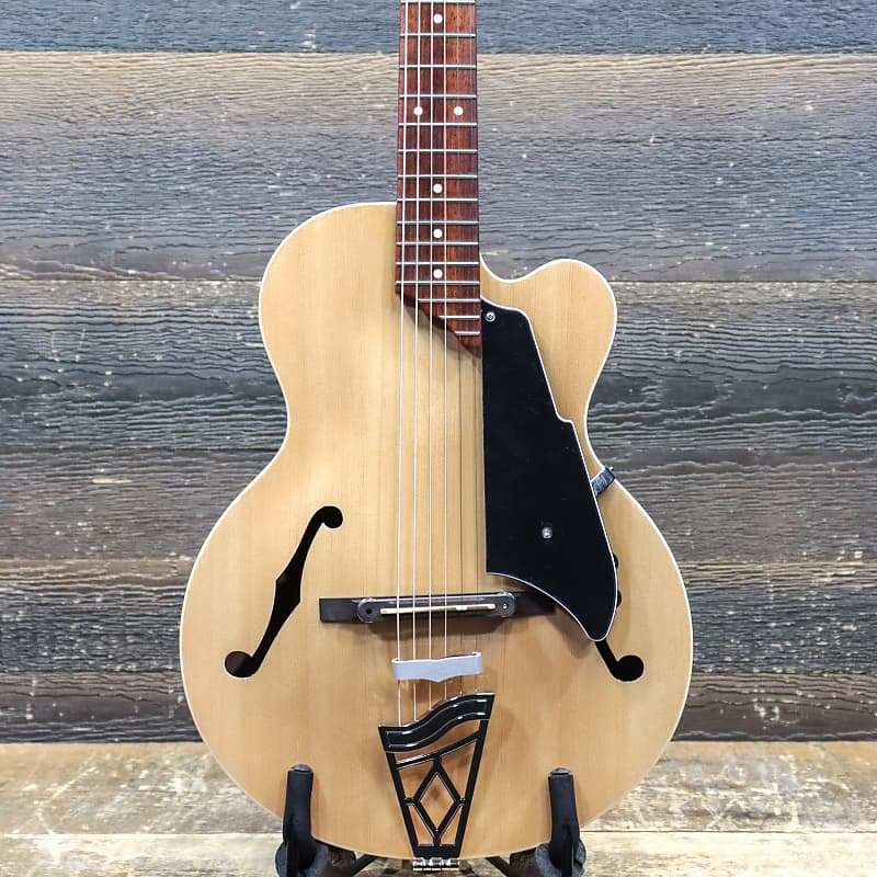 Vox Giulietta VGA-3PS Natural Archtop Acoustic / Electric | Reverb