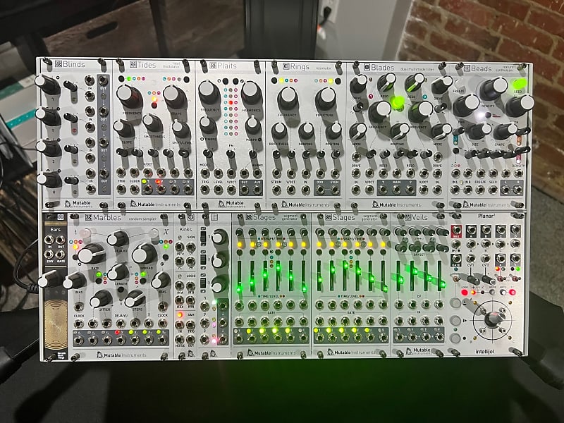 Mutable Instruments Eurorack Modular System 162HP with 6U | Reverb