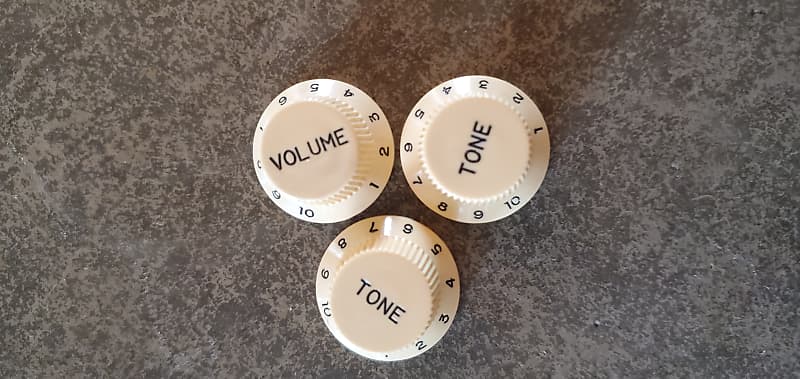 Fender Strat Knobs/ No Spokes - Cream | Reverb