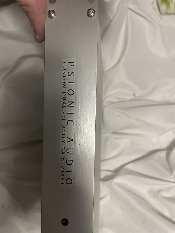 Psionic Audio 4:1 unity gain mixer | Reverb