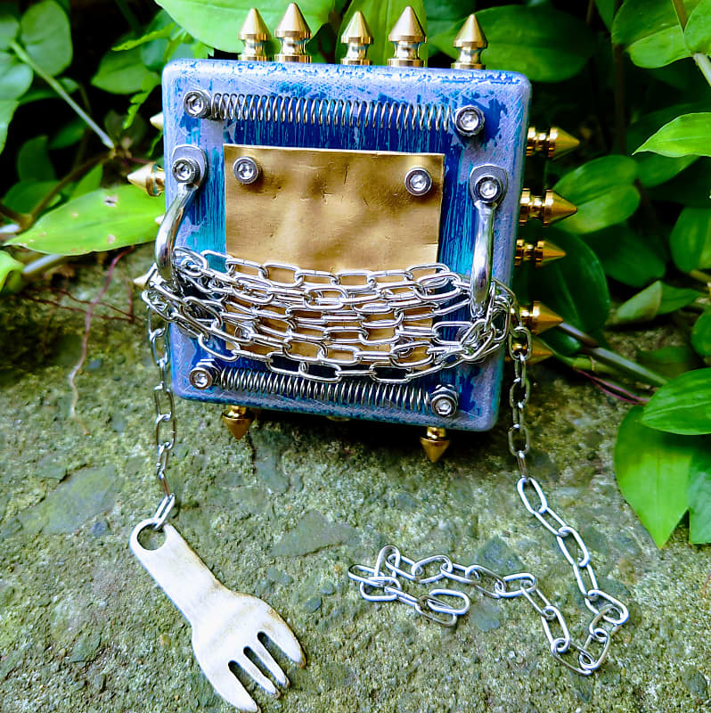 noise box/percussion/noise instrument/metal junk-BANEBAKO- | Reverb