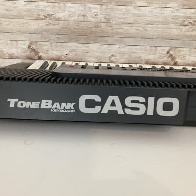 Used Casio TONEBANK CT-680 Keyboard 61-Key | Reverb