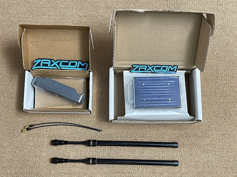 ZAXCOM MRX414 L +RX-4 with L band fiberglass antennas | Reverb