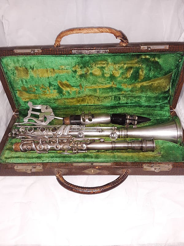 C.G. Conn 1928 Metal Clarinet 1928 Silvwer | Reverb