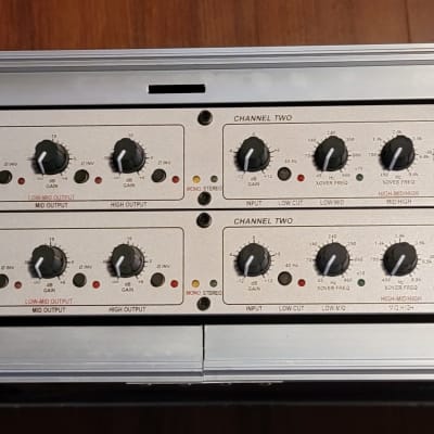 DBX 234xs Crossover Stereo 2-Way/3-Way/Mono 4-Way | Reverb