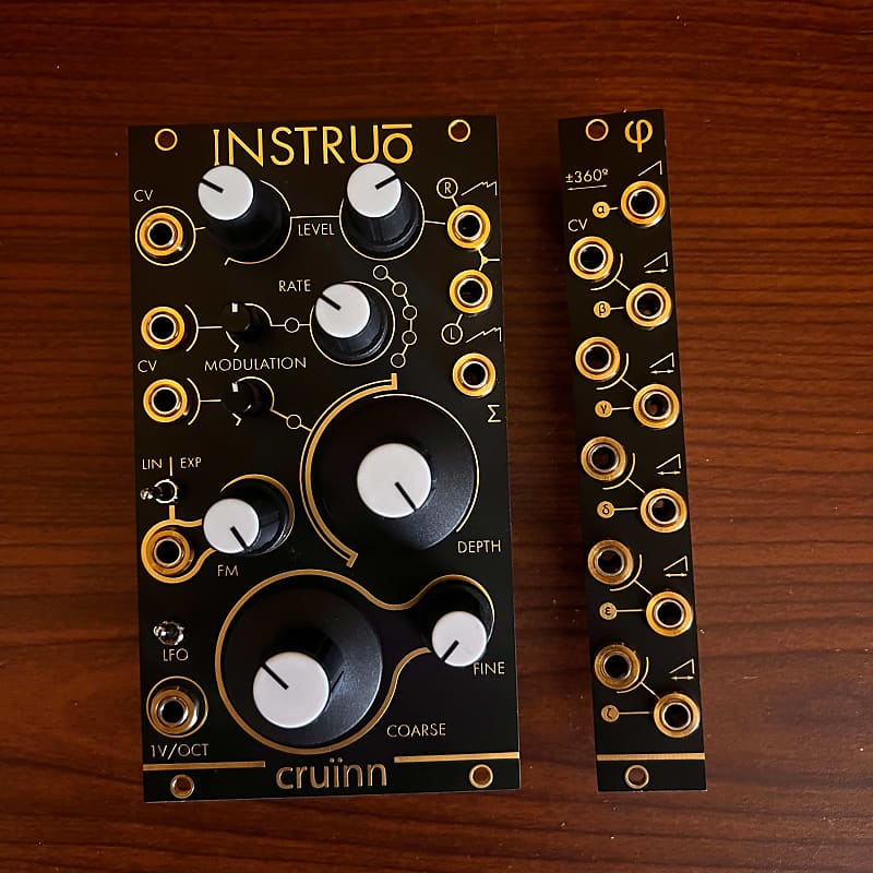 Instruo Cruinn - Analogue Stereo Oscillator | Reverb