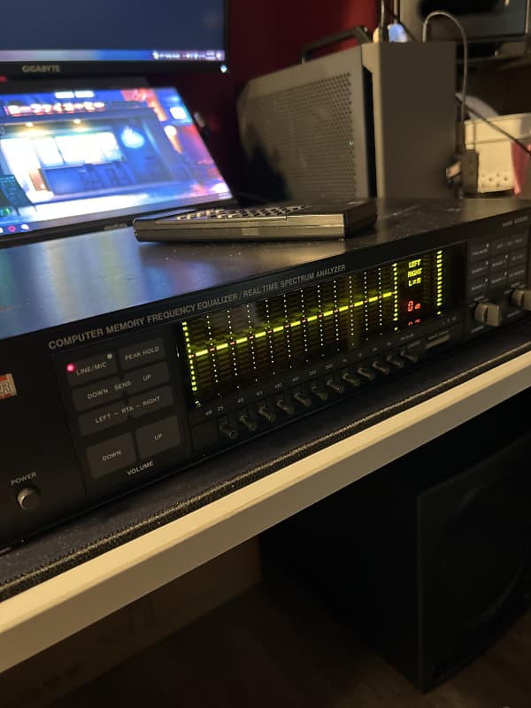 BSR 4000XR EQ & Spectrum Analyzer | Reverb