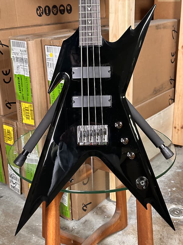 Dean Dime Razorback Bass - Classic Black #41643 | Reverb