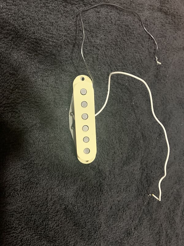 Fender Vintera Stratocaster Bridge Pickup Cream | Reverb