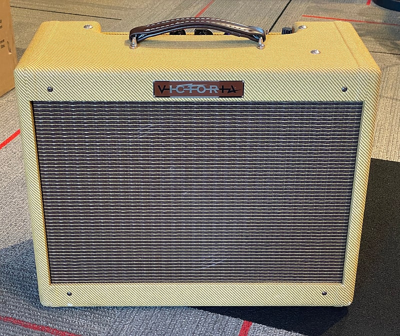 Victoria Amplifier 20112 T 1x12 Combo, Tweed Tube Guitar | Reverb