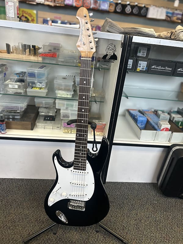 Samick Strat Style - Black | Reverb