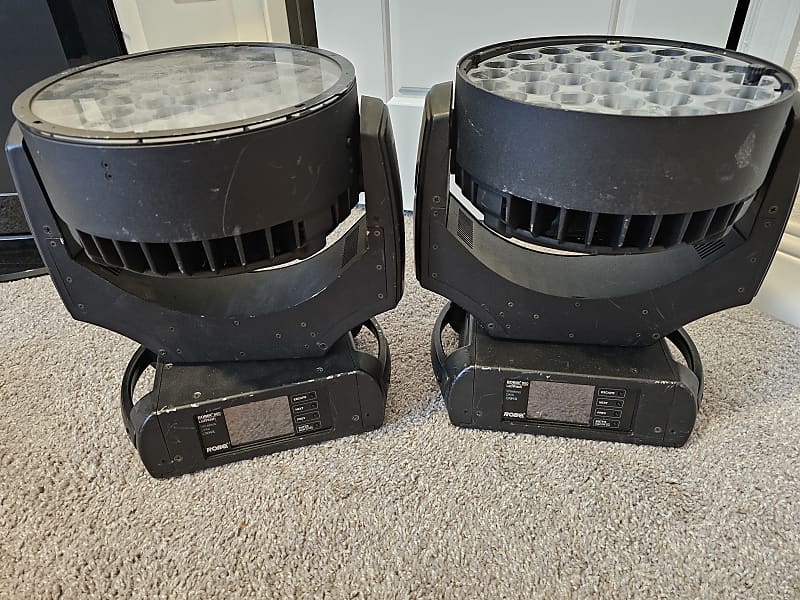 Robe Robin ROBE ROBIN 800 LEDWASH PROFESSIONAL STROBE LIGHT | Reverb