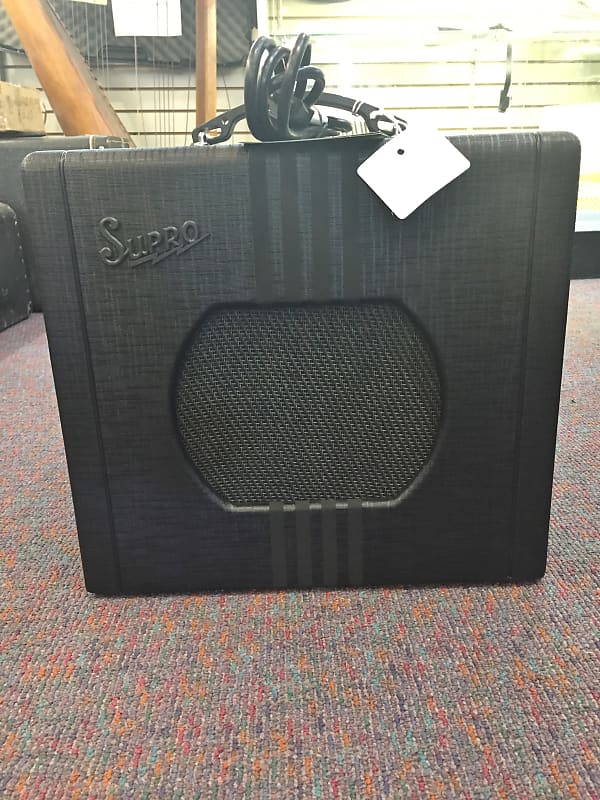 Supro Delta King 10 5-Watt 1x10-Tube Amp for Guitar -Black & | Reverb