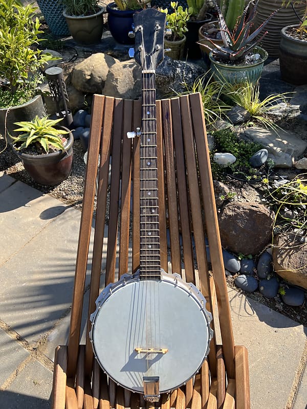Unbranded Metal rim banjo 1970s Dark stain neck | Reverb
