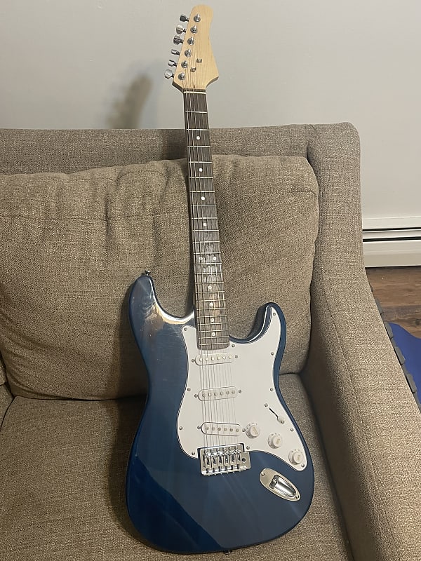 Unbranded Strat Mid 2000’s - Transparent Blue | Reverb