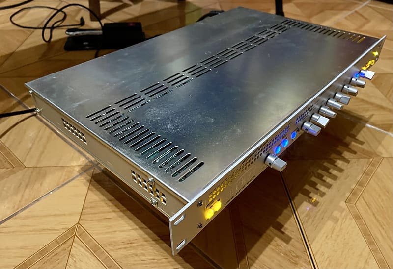 Audient Sumo ASP009 - Analog Summing Mixer and Bus Compressor | Reverb