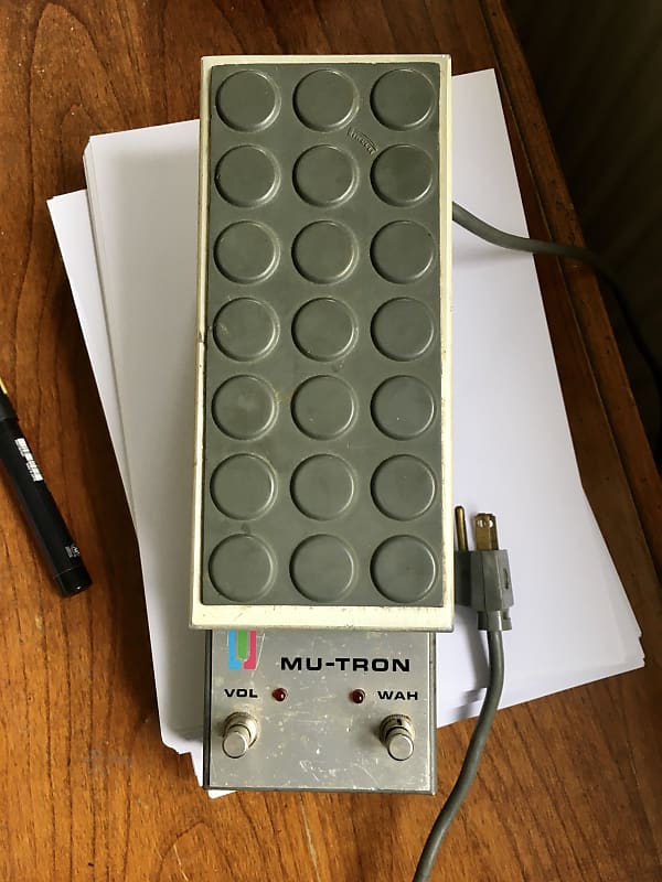 Mu-Tron C-200. Wah / Volume pedal | Reverb