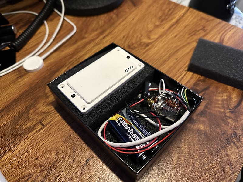 EMG 81TW Active Humbucker w Coil Tap 2020s - White | Reverb