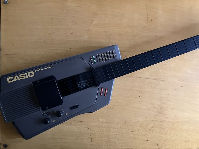 Casio DG-7 Digital Guitar Synthesizer | Reverb