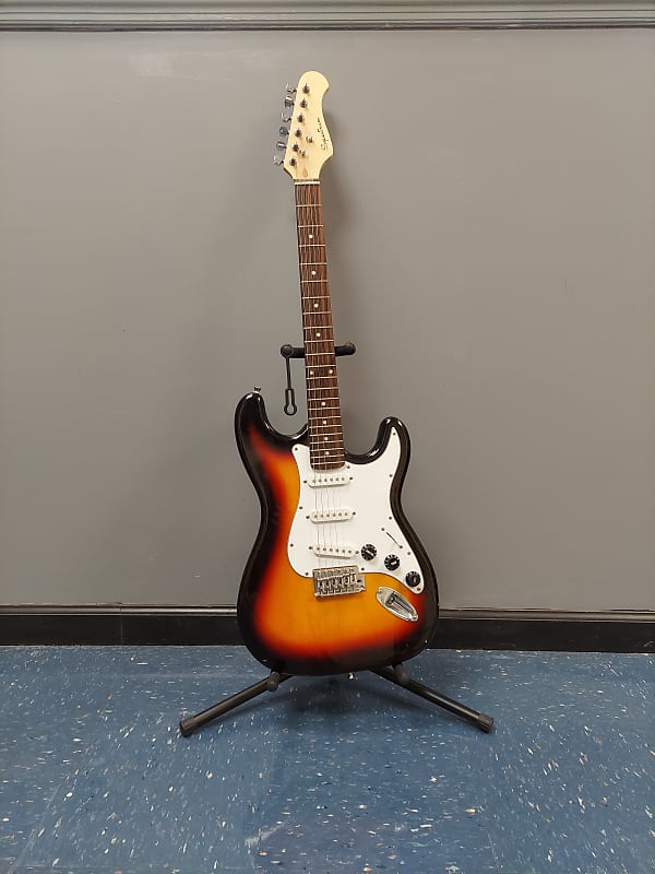 Spectrum Strat-style 2000s - Sunburst | Reverb