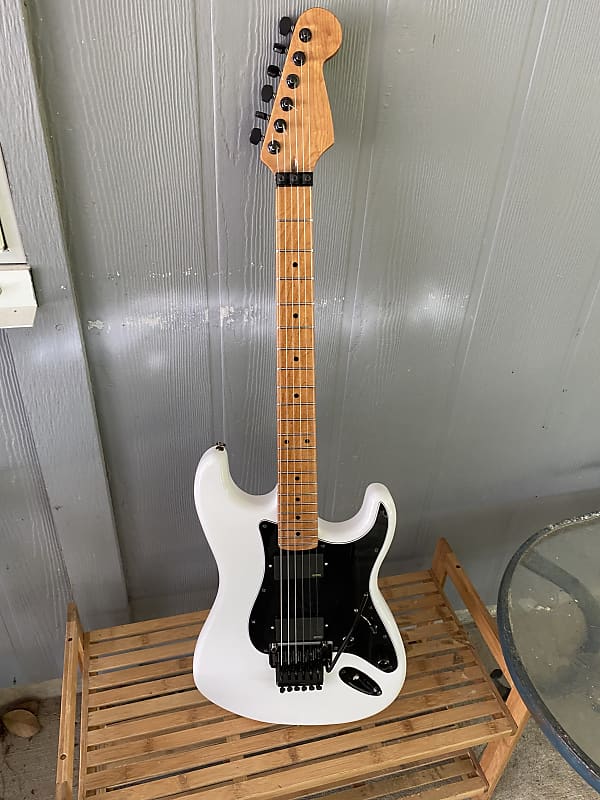 Dixie steel super strat Stratomaster 2021 White | Reverb