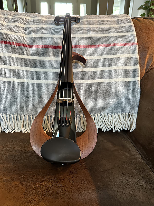 Yamaha YEV 104 BL 2021 | Reverb