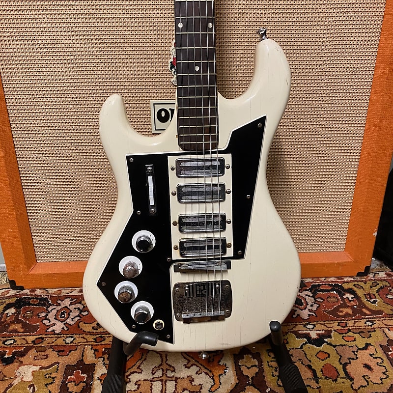 Vintage 1960s Watkins WEM Circuit Four 4 4-Pickup White Left | Reverb