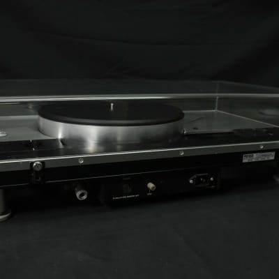 Luxman PD555 Belt Drive Turntable in Excellent Condition | Reverb