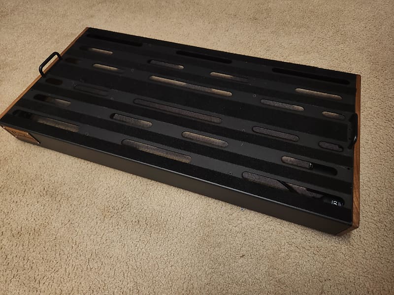 Creation Music Elevation Series V2 Pedalboard 32x16 2022 | Reverb