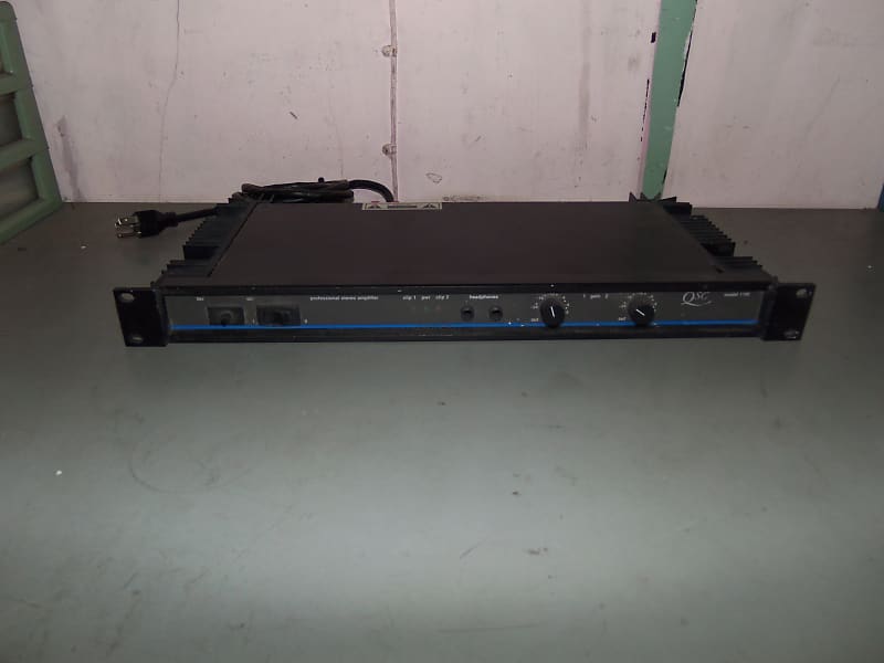 QSC Model 1100 Professional Stereo Amplifier Power Amp 1U | Reverb