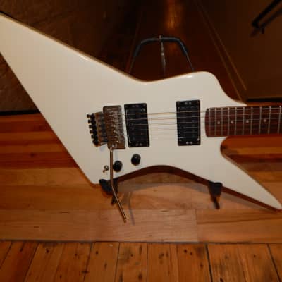 Kramer Condor 1984 White OHSC Super Clean Explorer | Reverb
