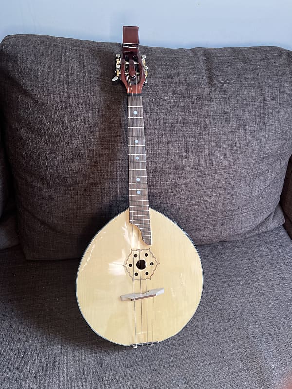 Domra Prima (4-string) - Ukrainian Folk Instrument | Reverb