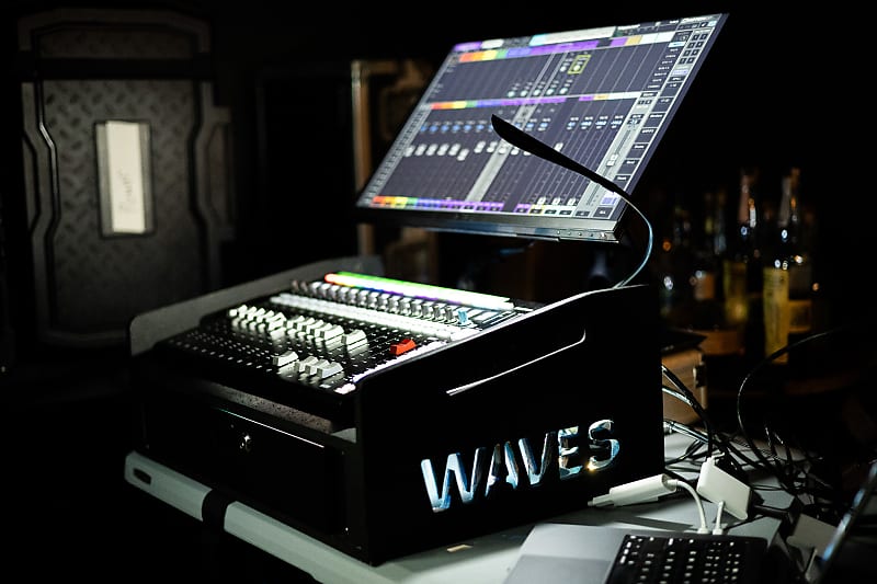 Custom Waves emotionLV1 FOH case for fit controller 2U + | Reverb
