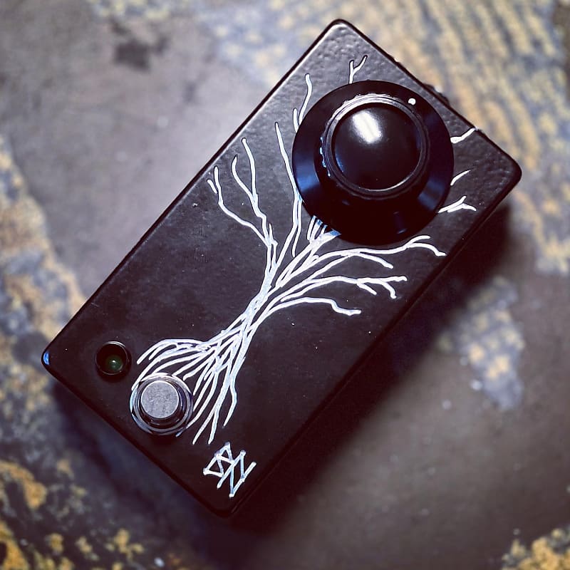 BLACKHAWK FANGORN FUZZ - BLACK | Reverb