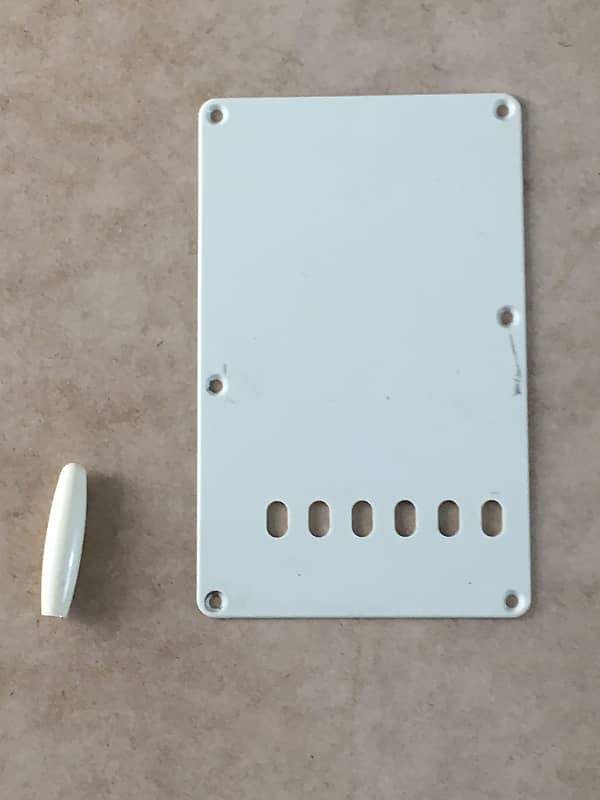 Fender Vintage Spec Aged White Relic Tremolo Cover Strat Back | Reverb