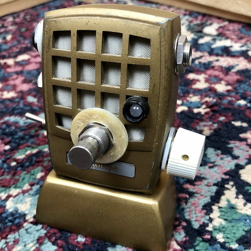 Crownover Fuzz in a Microphone | Reverb