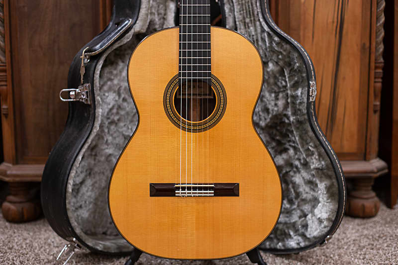 Robert Ruck #372 Spruce and Brazilian Rosewood Classical | Reverb