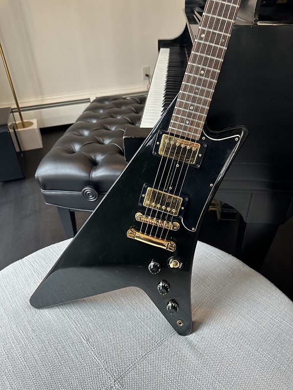 Gibson Moderne 1983 - Black with Gold Parts | Reverb