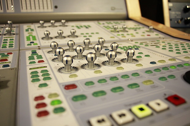 Avid Digidesign ICON D-Command ES 8 Fader Main Unit w/XMON & | Reverb