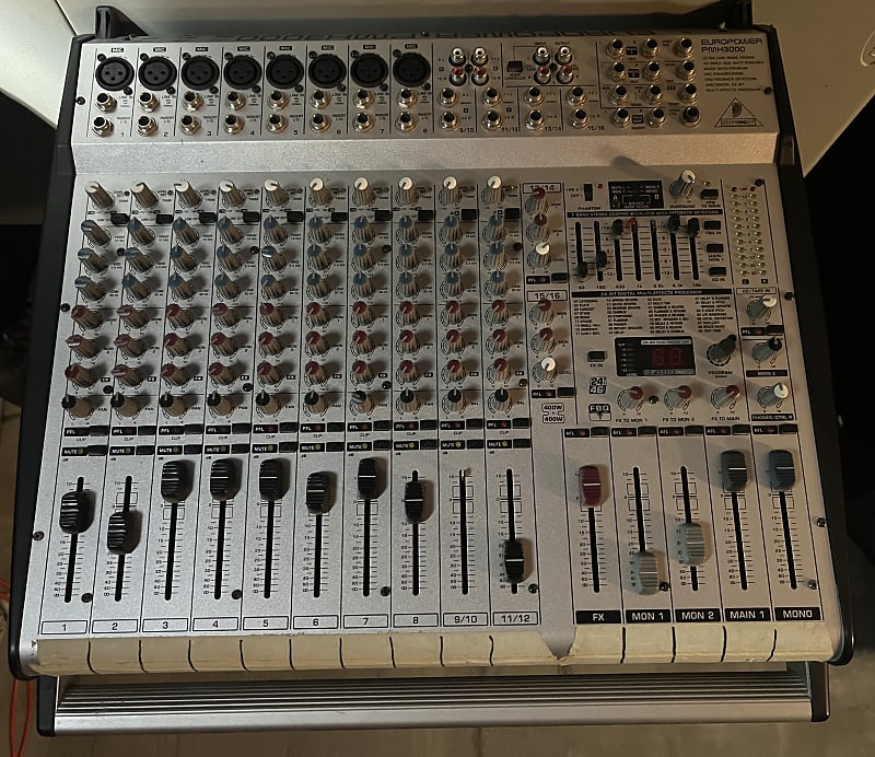 Behringer PMX3000 Studio Mixing Board | Reverb