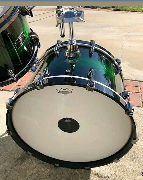 Yamaha Live Oak Custom Bass Drum 22x14 Emerald Burst | Reverb