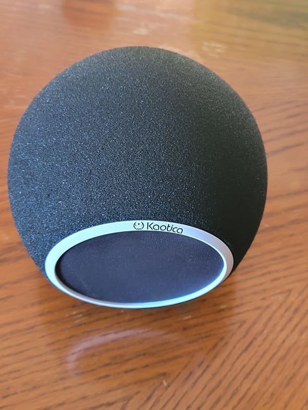 Kaotica Eyeball Fatboy Portable Mic Isolation Vocal Booth for | Reverb