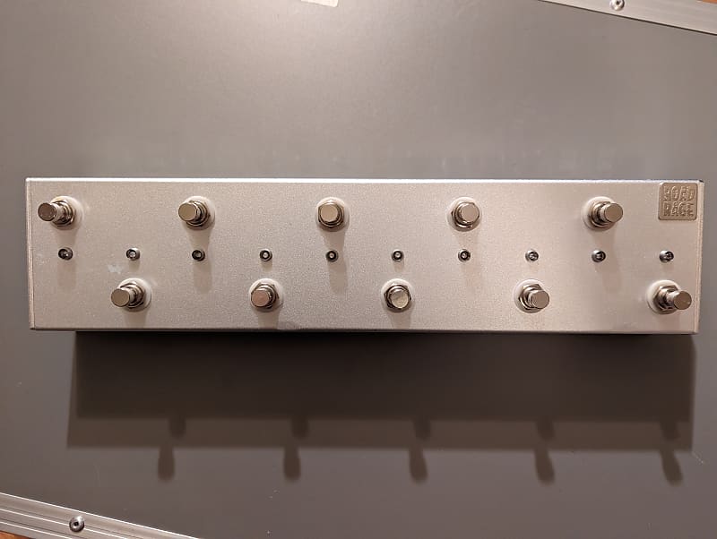 Road Rage 9 loop + master bypass loop switcher pedal 2022 | Reverb