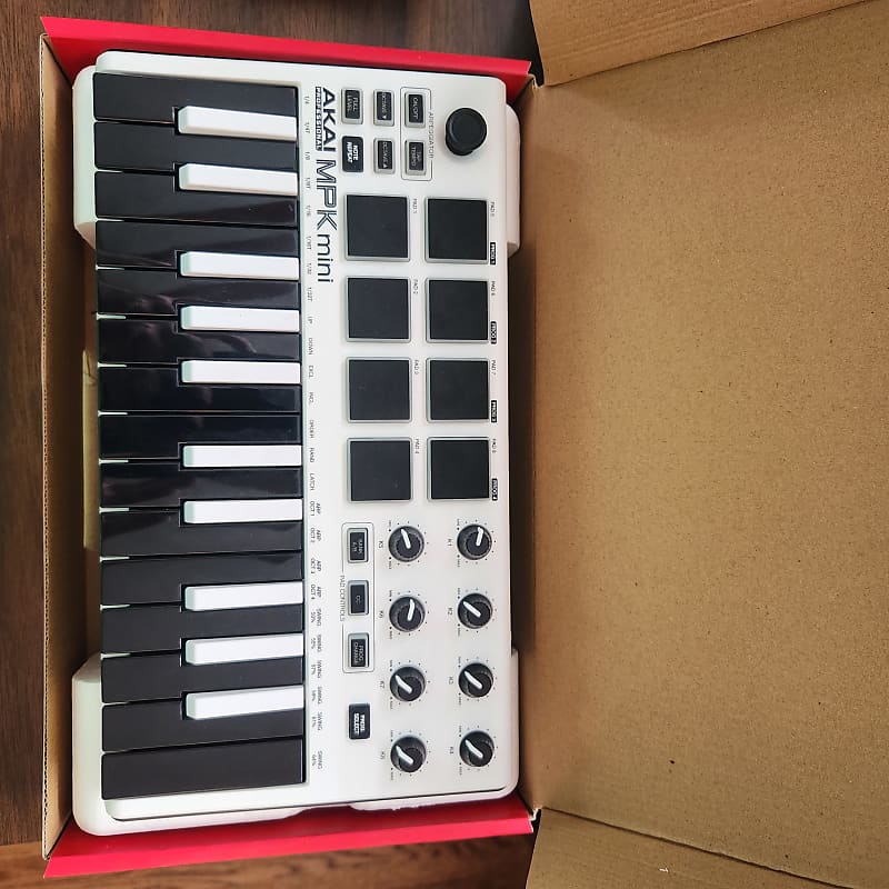 Akai MPK Mini 25-Key MIDI Controller White | Reverb