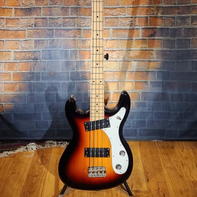 Vintage Univox Badazz Bass Guitar 1974 Sunburst with Original | Reverb