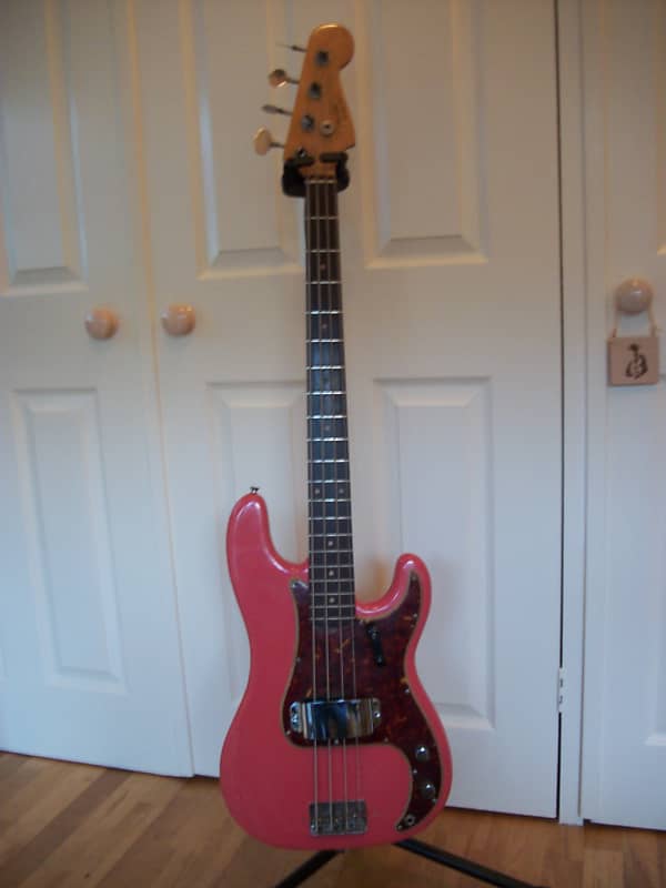 Fender P Bass 1961 Salmon Pink | Reverb